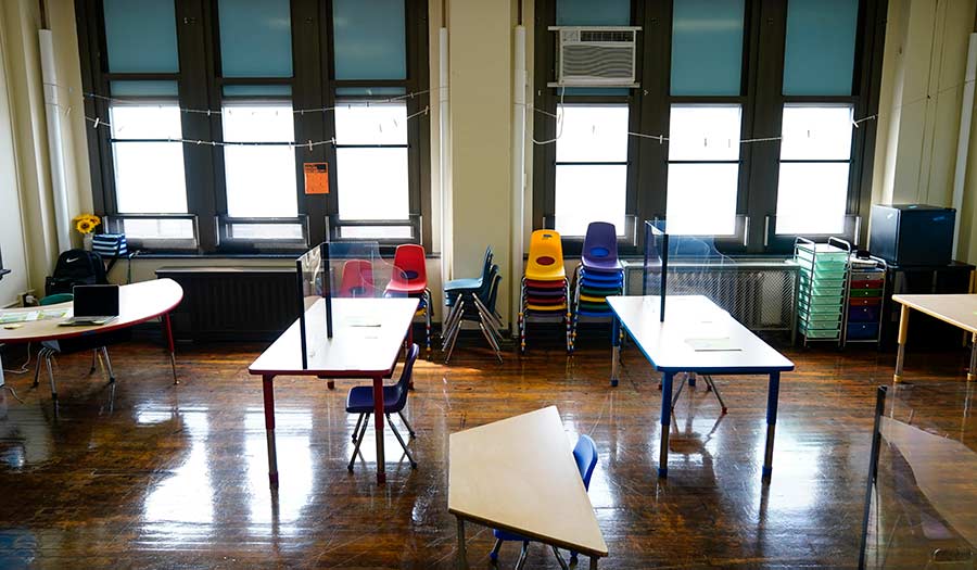 Empty_Classroom_COVID-apha-221024.jpg